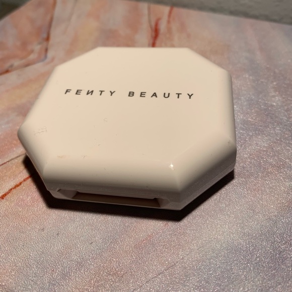 Fenty Beauty | Makeup | Fenty Beauty Pro Filtr Powder Foundation | Poshmark